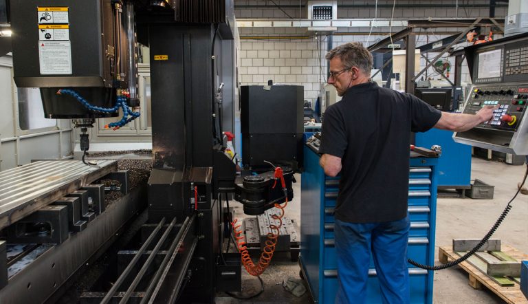 CNC-frezen - Hamers Metaalbewerking – The stable factor in supply chain